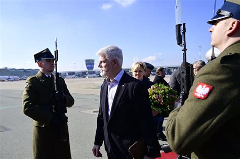 Petr Pavel přijel na návštěvu Polska Byl přijat s vojenskými poctami