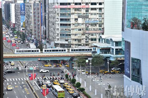 股市反彈帶動選後房市回溫？11月銷售天數、議價率都增加 信傳媒