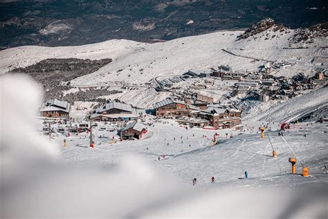 La nieve caída permite a Sierra Nevada abrir más pistas de esquí