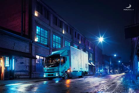 Volvo Trucks Presenta El Primer Camión Completamente Eléctrico Rally