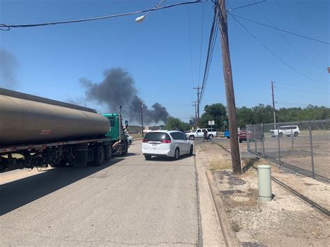 Crews Contain Waco Structure Fire Kwkt Fox 44