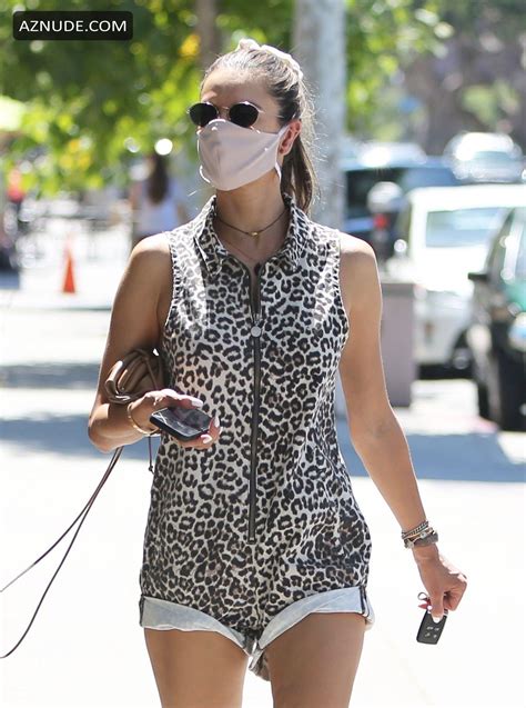 Alessandra Ambrosio Accompanied By A Boho Gal Pal As The Duo Shop At