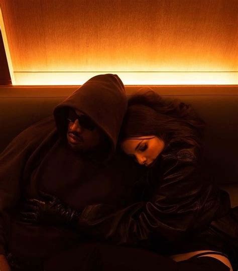 칸예 웨스트 And 줄리아 폭스 결별 해외 연예가 소식 네모판