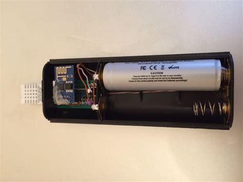 Battery Powered ESP WiFi Temperature And Humidity Logger