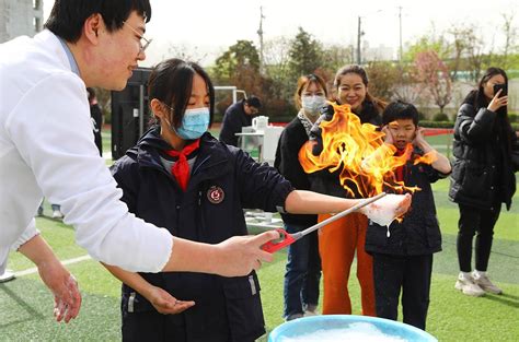 【图集】“流动少年宫”进校园 点亮学生科技梦科学西安市青少年宫