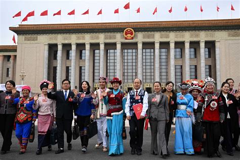 习近平两会时刻丨跑好强国建设、民族复兴的接力棒 中国人大新闻 2023年全国两会 人民网