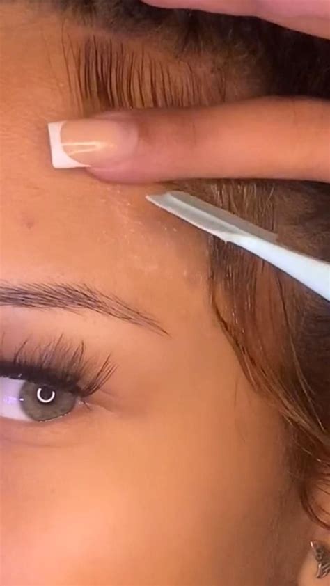 Make Your Edges Pop With Swirly And Swoop Edges 🔥 [video] Hair