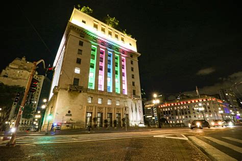 Monumentos Da Capital Recebem Iluminação Em Celebração Ao Dia Mundial