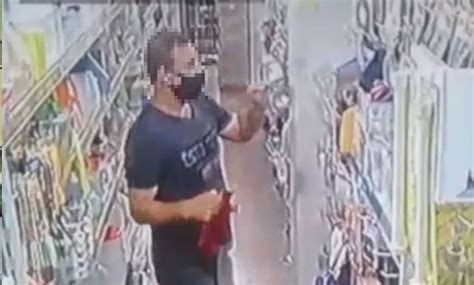 Homem é flagrado furtando lingeries em loja de Maringá Plantão Maringá