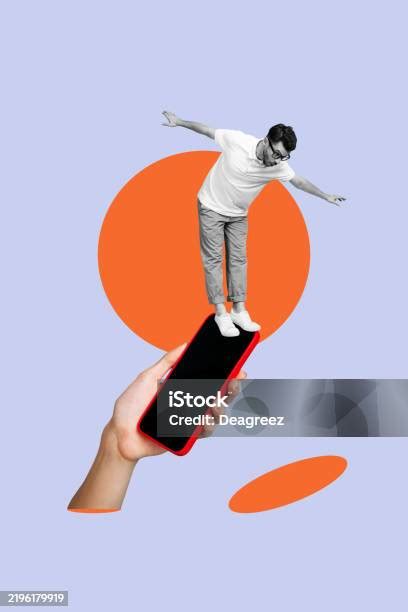 스케치 이미지 복합 아트웍 3d 사진 콜라주 검은 색 흰색 실루엣 힙 스터 남자 균형 Hude 스마트 폰 화면 큰 손에 개최