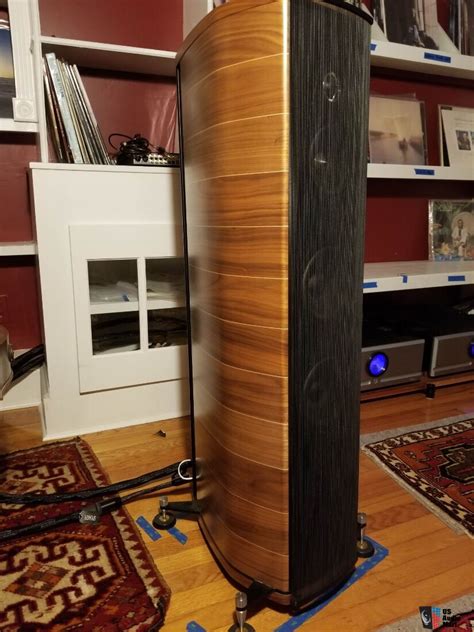 Sonus Faber Olympica III in Gorgeous Walnut Photo #2552356 - US Audio Mart