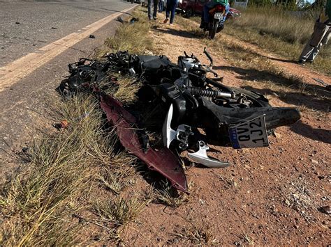 Colisão Entre Moto E Caminhão Deixa Uma Mulher Morta Em Rio Maria No