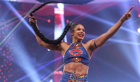 Bianca Belair Retiene El Campeonato De SmackDown Al Vencer A Carmella