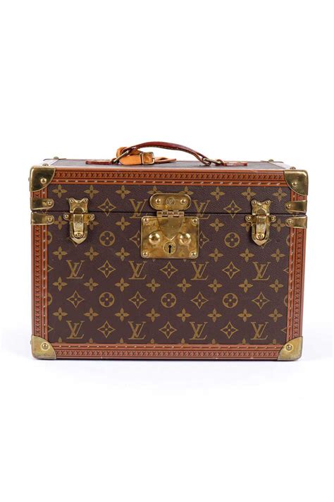 Louis Vuitton Classic Monogram Vanity Case Gem