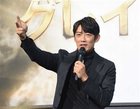 『反町隆史 主演ドラマの制作発表で「相棒から来た」とあいさつ』by「スポニチアネックス」 ヤフコメ・ドットコム