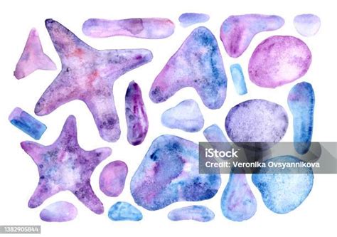 흰색 배경에 고립 된 보라색 색상의 다양한 수채화 얼룩과 방울 수채화 둥근 모양 0명에 대한 스톡 벡터 아트 및 기타 이미지 0명 거친 그런지 이미지 기법 Istock