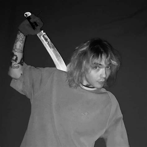 Dekma — слушать онлайн бесплатно на Яндекс Музыке в хорошем качестве