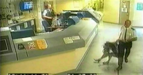 G Câmera flagra policial agredindo mulher em delegacia notícias em Mundo
