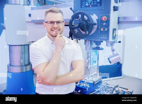 Female Heavy Equipment Operator Hi Res Stock Photography And Images Alamy