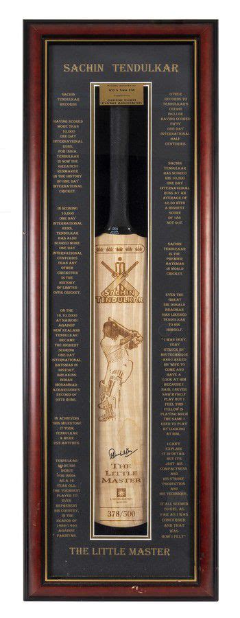 Limited Edition Sachin Tendulkar Commemorative Bat Sporting Cricket
