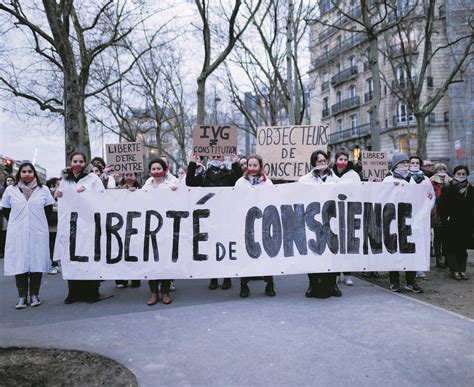 Ivg Dans La Constitution La Mort Programmée De La Liberté De Conscience