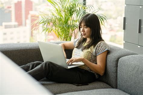 New Sensitive Content Warnings On Linkedin