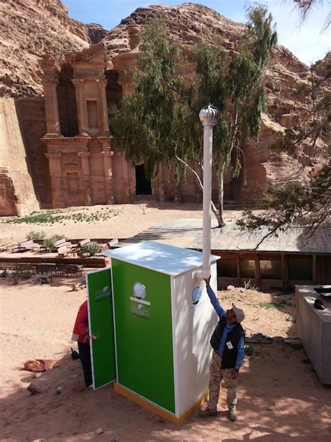 Ecoloo Solar Impulse Efficient Solution