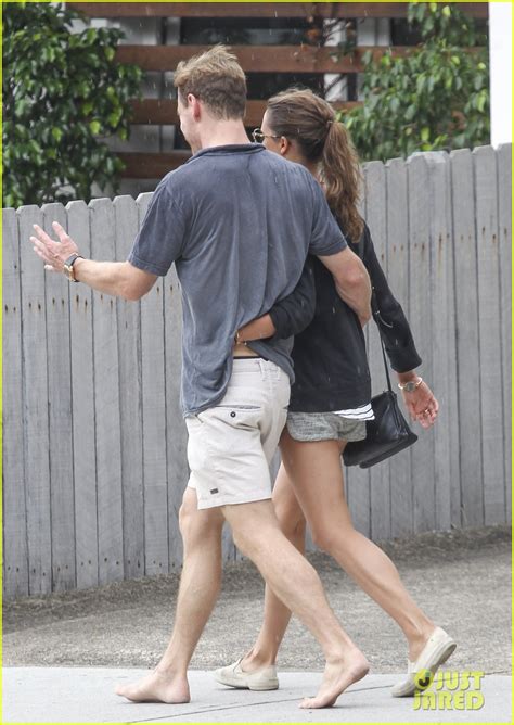 Photo Michael Fassbender Alicia Vikander Pda Sydney 02 Photo 3255057
