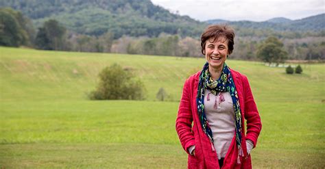 Sweet Briar Math Professor Raina Robeva Receives Vfic Award For