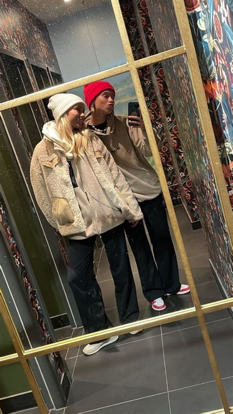 Lisa And Lena Instagram Story Pic Nov 4 2022 Rlisaandlena