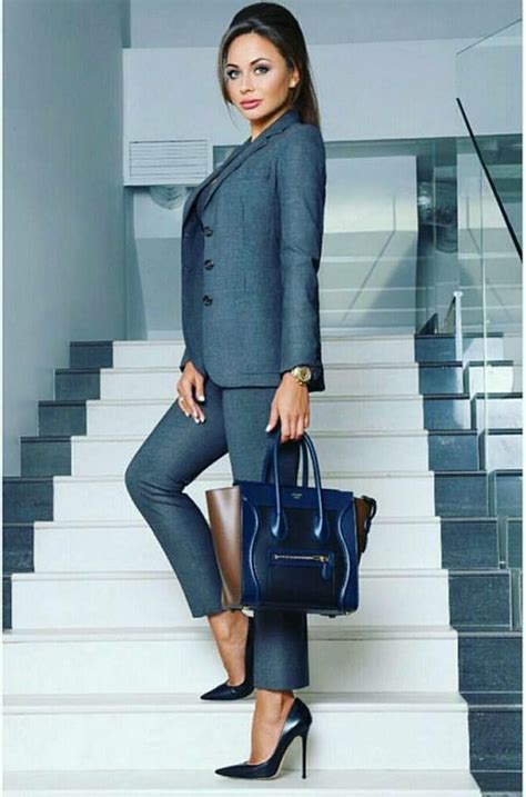 Pin De Lynn Mccrary Em What Must I Wear 2 Terno Feminino Moda De Trabalho Moda Feminina