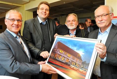 Awo Chef Kaselofsky Eröffnete Fotoausstellung Von Stefan Pollmanns Wunderschöne Ansichten Im