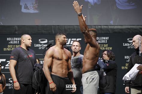 Ufc 218 Live Blog Alistair Overeem Vs Francis Ngannou Mma Fighting