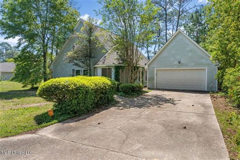 125 Country Club Dr Pass Christian Ms 39571 See Est Value Schools