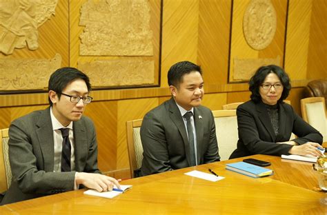 С Бямбацогт АНУ руу шууд нислэг хийх ажлыг хурдавчилна