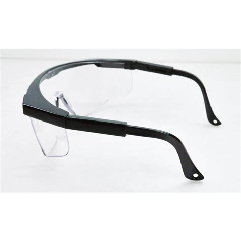Safety Glasses With Extended Side Shield