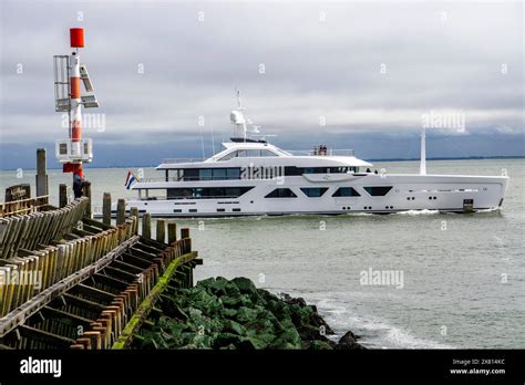 60 Meter Luxury Yacht Solaia The 6th Ship Of The Dutch Amels Shipyard