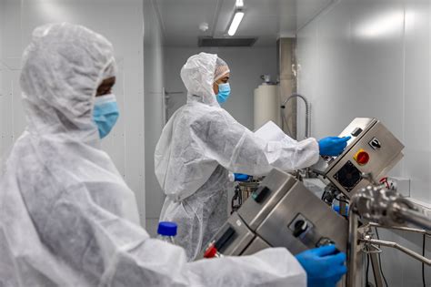 【新型コロナ】世界でオミクロン株の拡散続く、脅威については疑問も Bloomberg