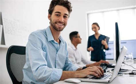 Who Earns More Software Engineers Or Data Scientists