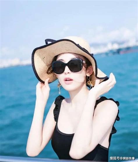 娜扎泳装写真曝光，白美肌肤大长腿太迷人！ 搜狐大视野 搜狐新闻