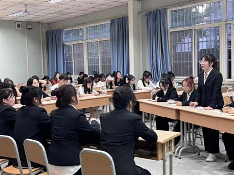 教育学院开展2022级新生辩论赛 安康学院教育学院