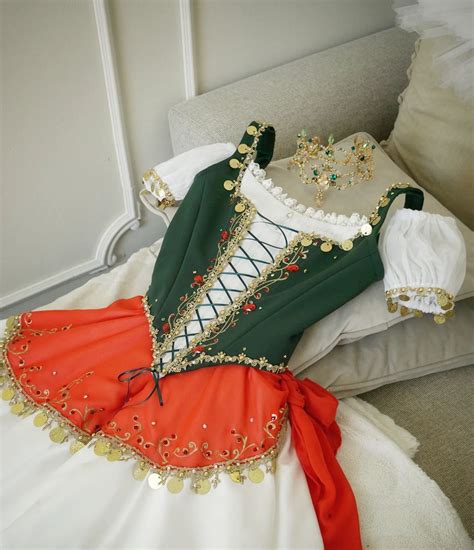 La Esmeralda Entrance Variation Tutu💚 Recreated This Design From Last