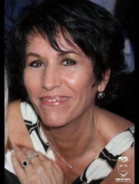 Nadine Pascal St Louis Viadeo