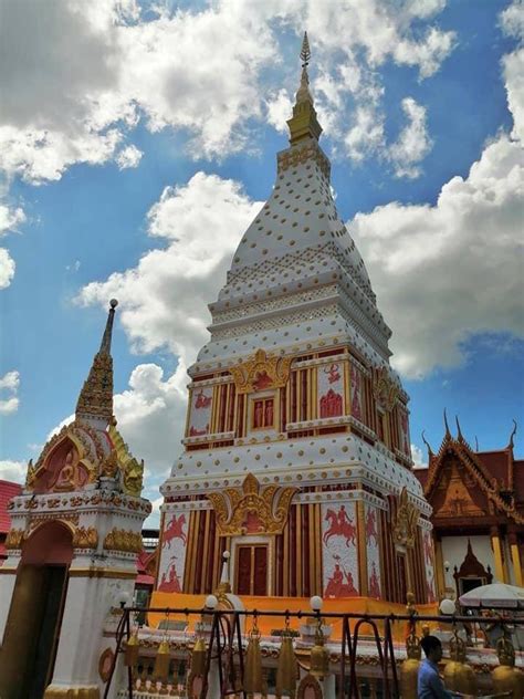 รูป วัดพระธาตุเรณู Wongnai