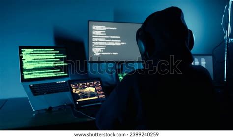 62 en la categoría computer screens displaying databases and analyses