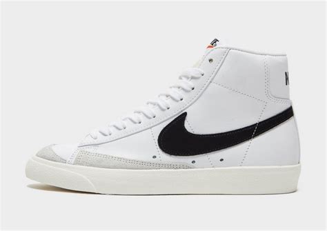 Shop den Nike Blazer Mid '77 Damen in Weiss | JD Sports