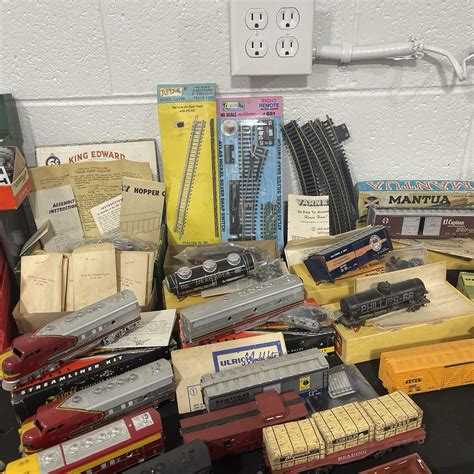 Huge Lot Of Ho Scale Model Trains Parts Tracks And Lots More Read Ebay