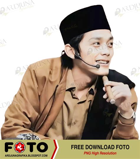Ardjuna Grafika Png Foto Gus Iqdam Pegang Cerutu Besar