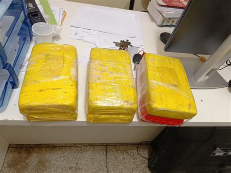 Cocaína Avaliada Em R 300 Mil é Apreendida Em Uarini No Am
