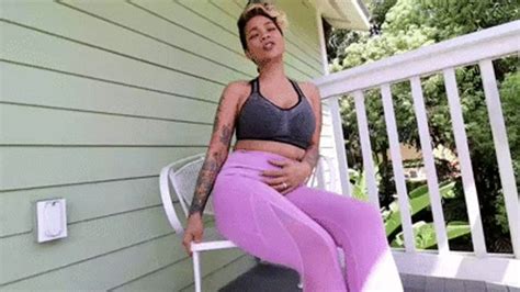 Ineed2pee Ipod Loosey Lu Wetting Pink Yoga Pants On Balcony Ineed2pee Ineedamommy Abdl Diapers